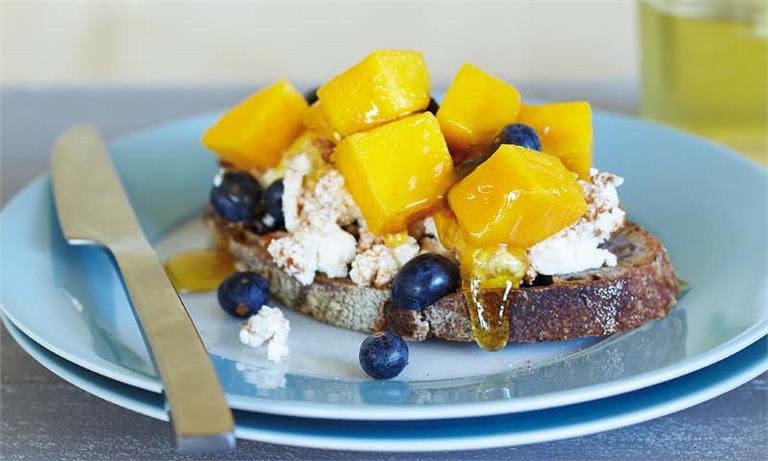 Spiced ricotta fruit toast | CSIRO Total Wellbeing Diet