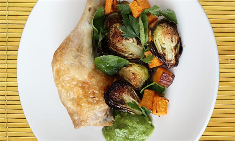 Roasted chicken and vegetables with parsley sauce | CSIRO Total ...